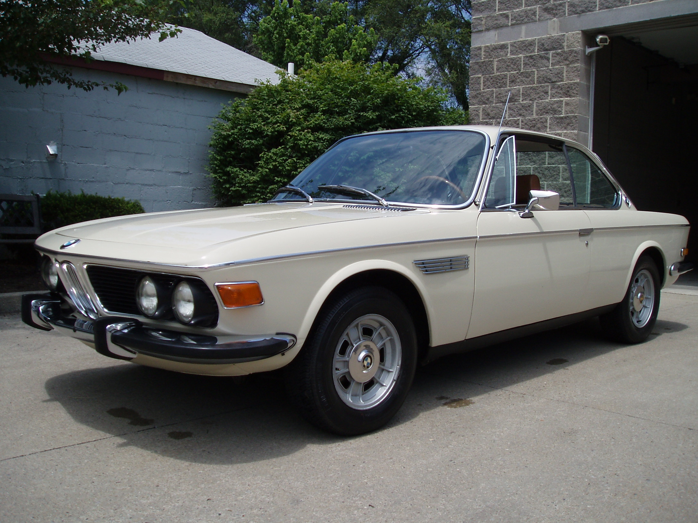 Annonce / Classifieds / BMW 2800 CSA - voiture - car - a vendre - for sale