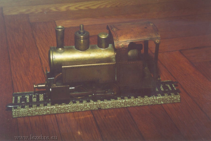 Le Zebre - 020 T HO Live steam Decauville Art et Mecanique Locomotive ...